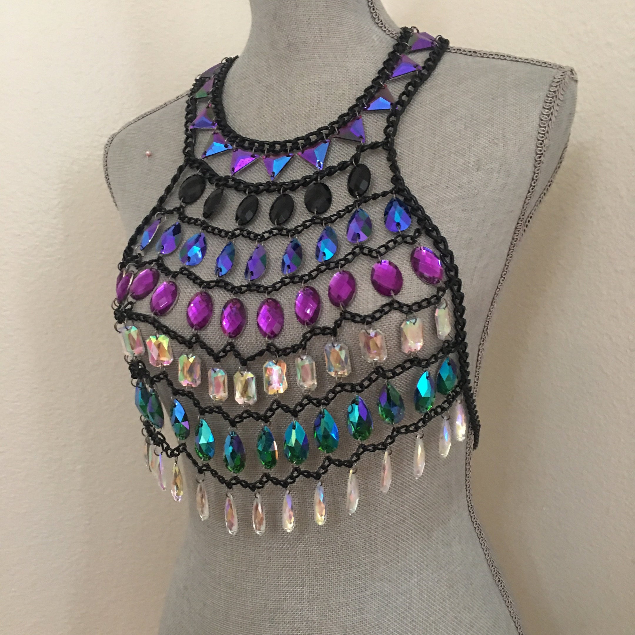 Lauren’s Green crop top body chain – KnightBeauties